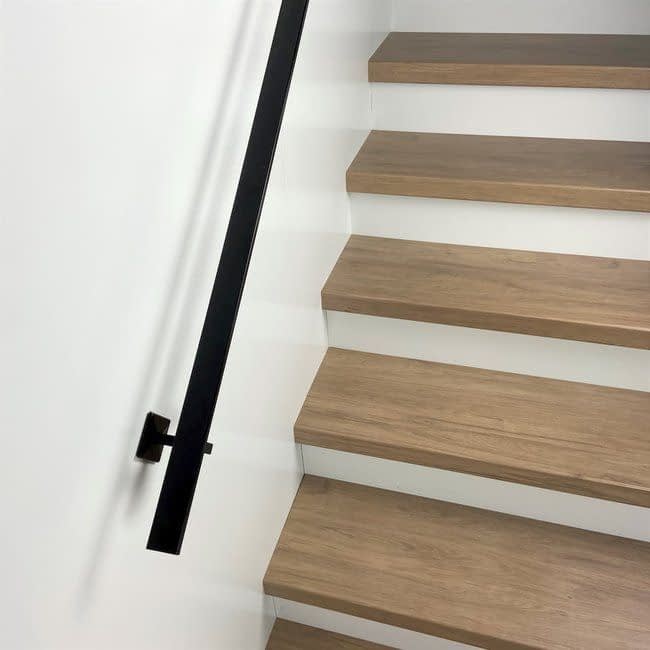 Zwarte rechthoekige trapleuning | Trapleuningexpert.nl ...