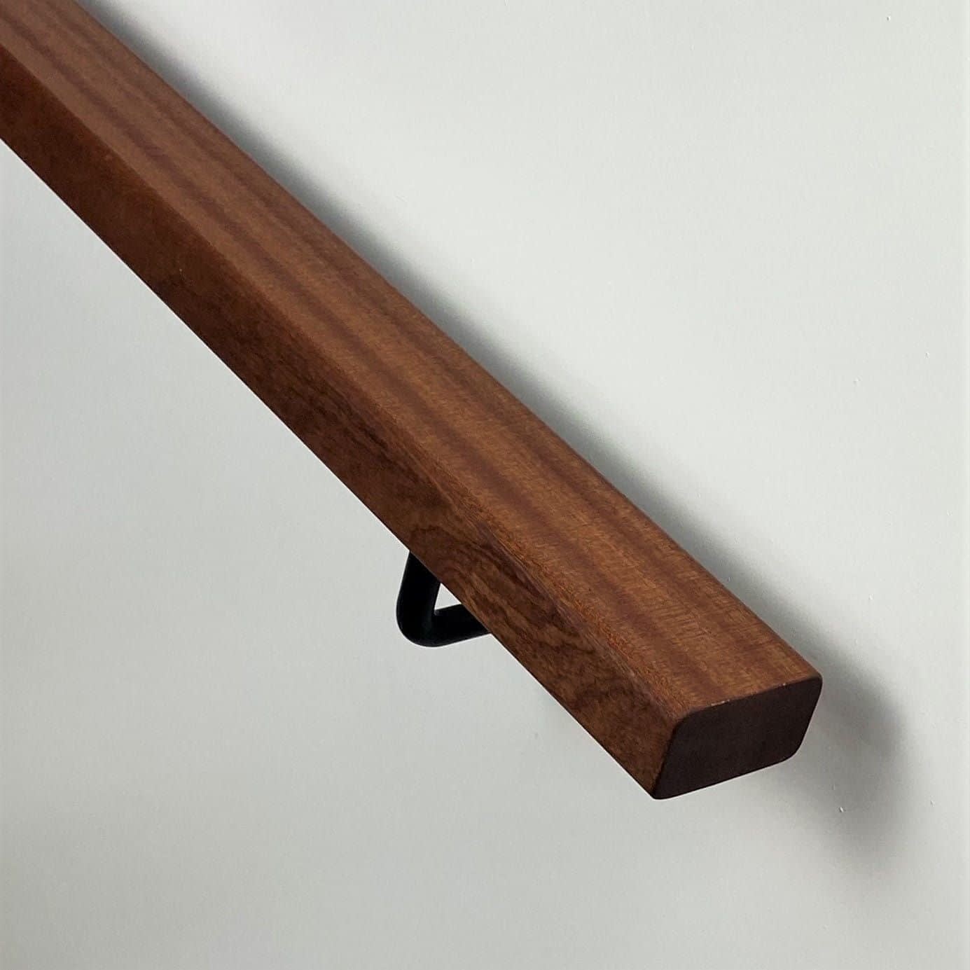 Houten trapleuning rechthoekig: Mahonie - Trapleuningexpert