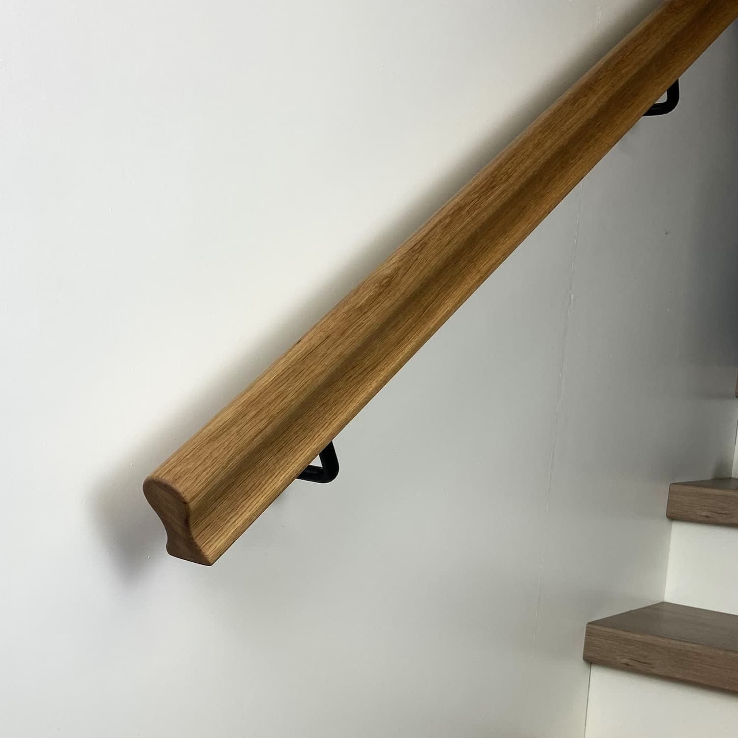 Eiken houten trapleuning | Sleutelgat (44x75 mm) - Trapleuningexpert