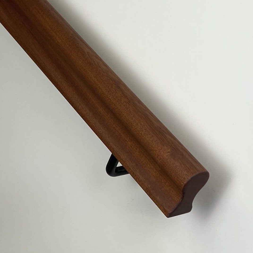 Houten trapleuning sleutelgat: Mahonie - Trapleuningexpert