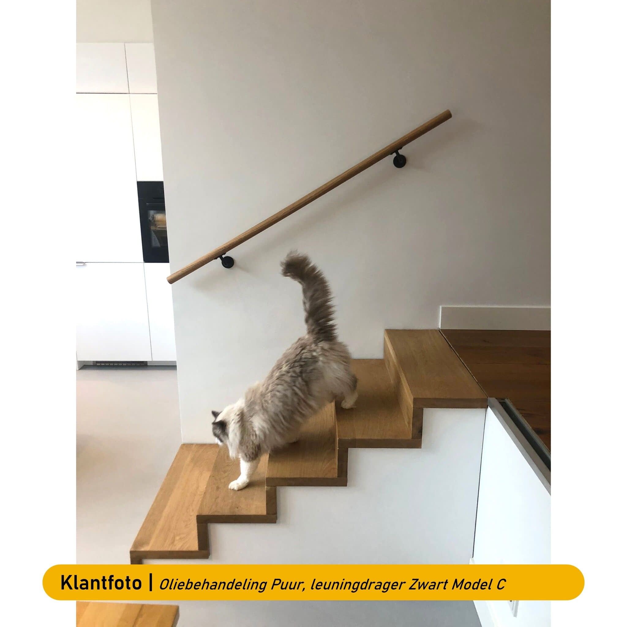Eiken houten trapleuning | Rond (38 mm) - Trapleuningexpert
