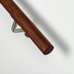 Hoe bevestig je een trapleuning op de juiste manier? - Trapleuningexpert.nl